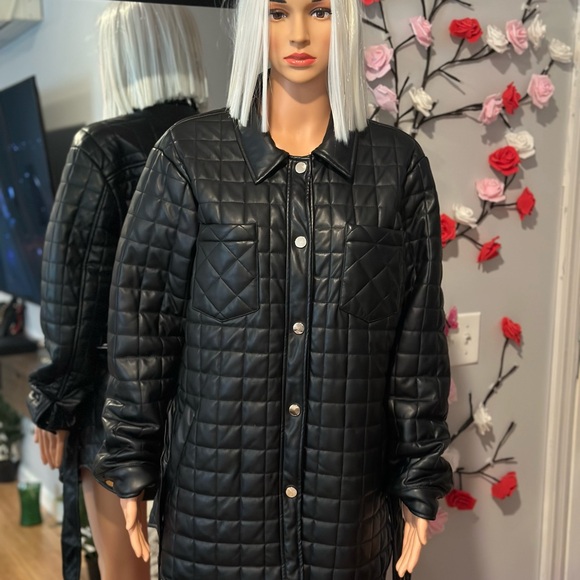 VENUS | Jackets & Coats | Venus Black Quilted Puffer Jacket | Poshmark